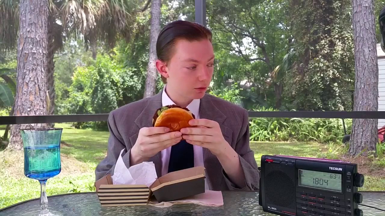 Reviewbrah gets an unwelcome surprise - YouTube