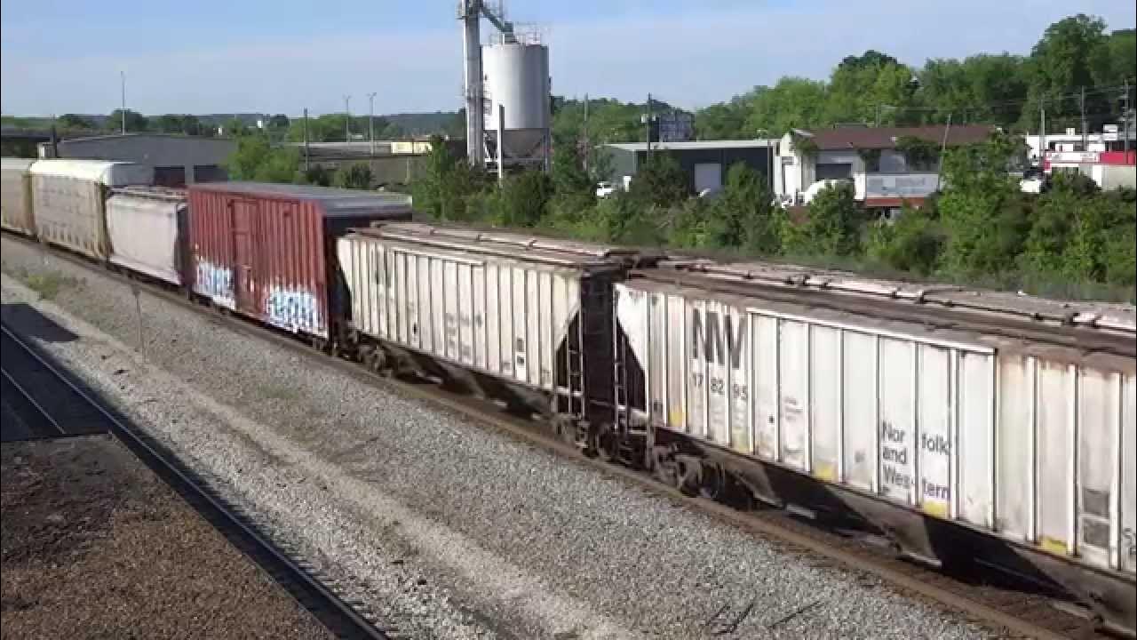 Norfolk Southern: a mixed freight train passing thru Dalton GA. - YouTube