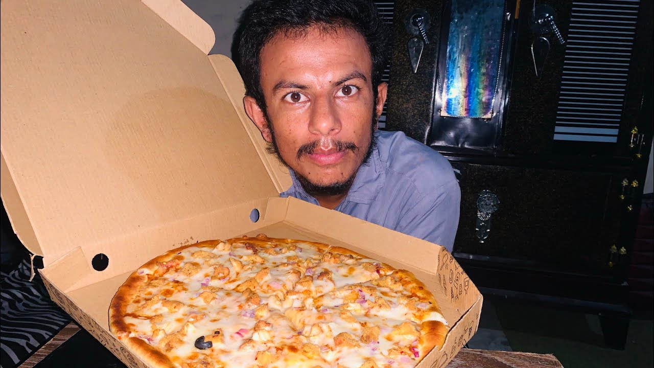 ASMR MUKBANG | ASMR PIZZA EATING 🍕 - YouTube
