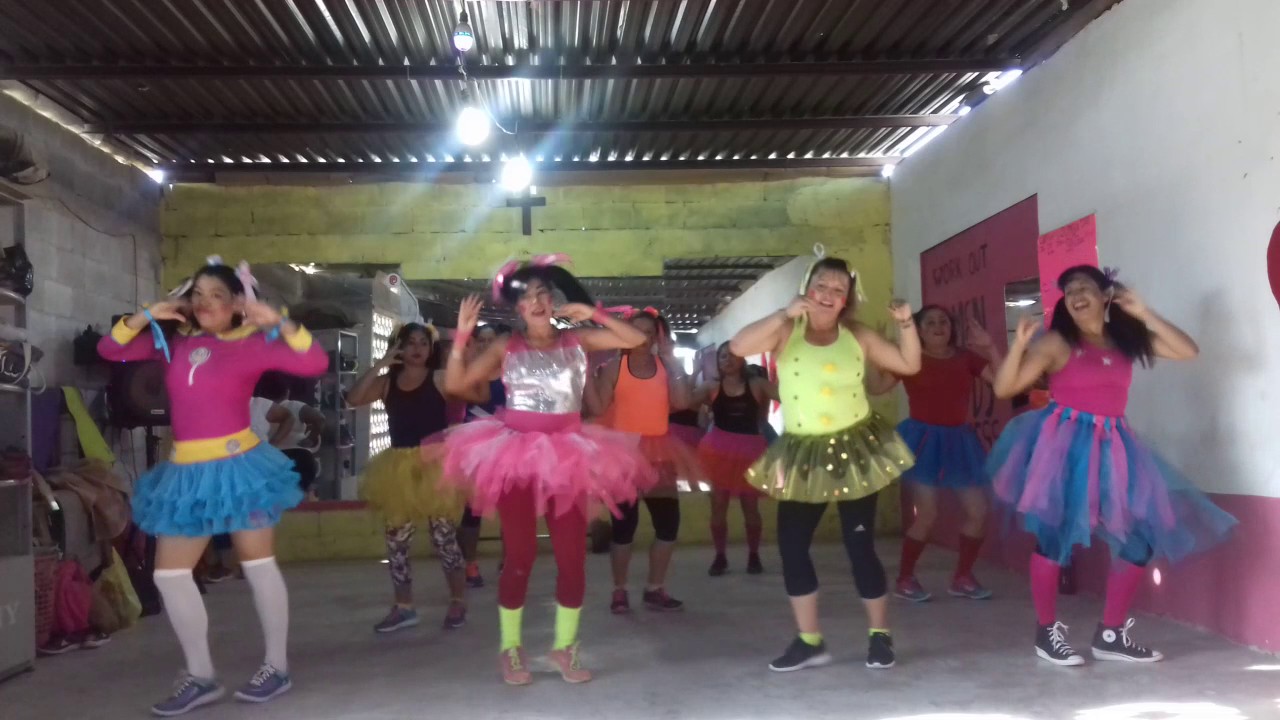 Dance Latinos la patita lulu(Tatiana) - YouTube