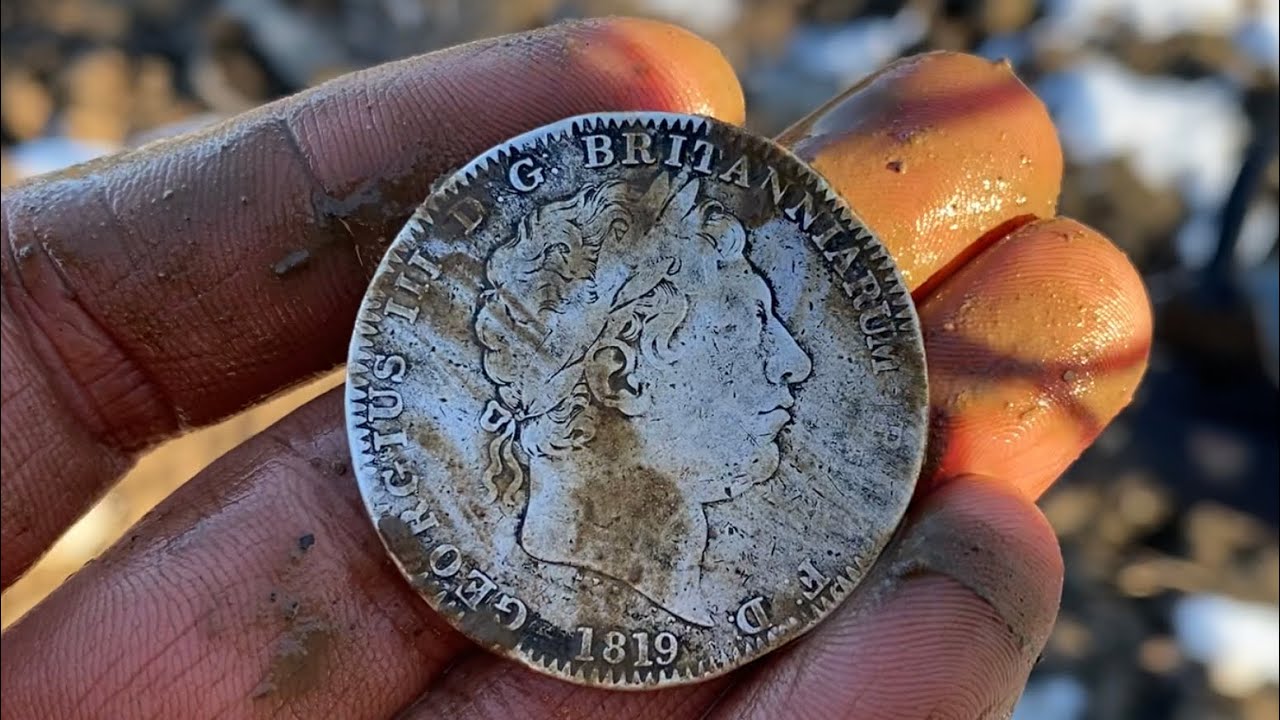 BIGGEST SILVER COIN I’VE EVER FOUND! 🤩 …. What a days metal detecting I ...