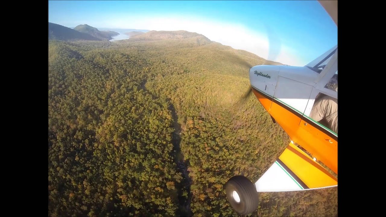 Highlander flying in Thailand Dec 2015 - YouTube