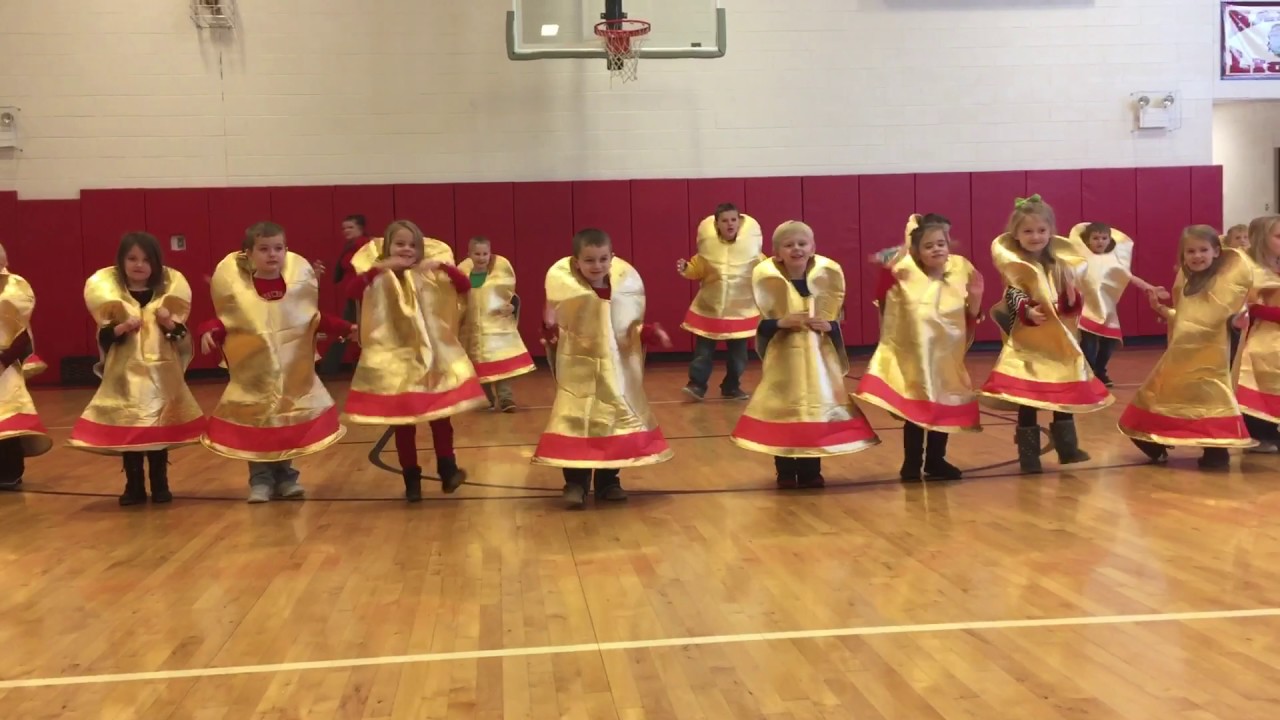Harts PK-8 Christmas Program, Kindergarten 2016/17 - YouTube