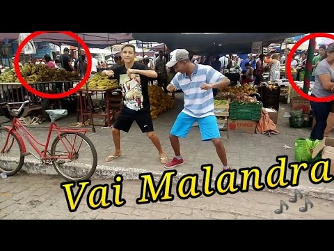 DANÇANDO VAI MALANDRA EM PUBLICO 😱 - YouTube