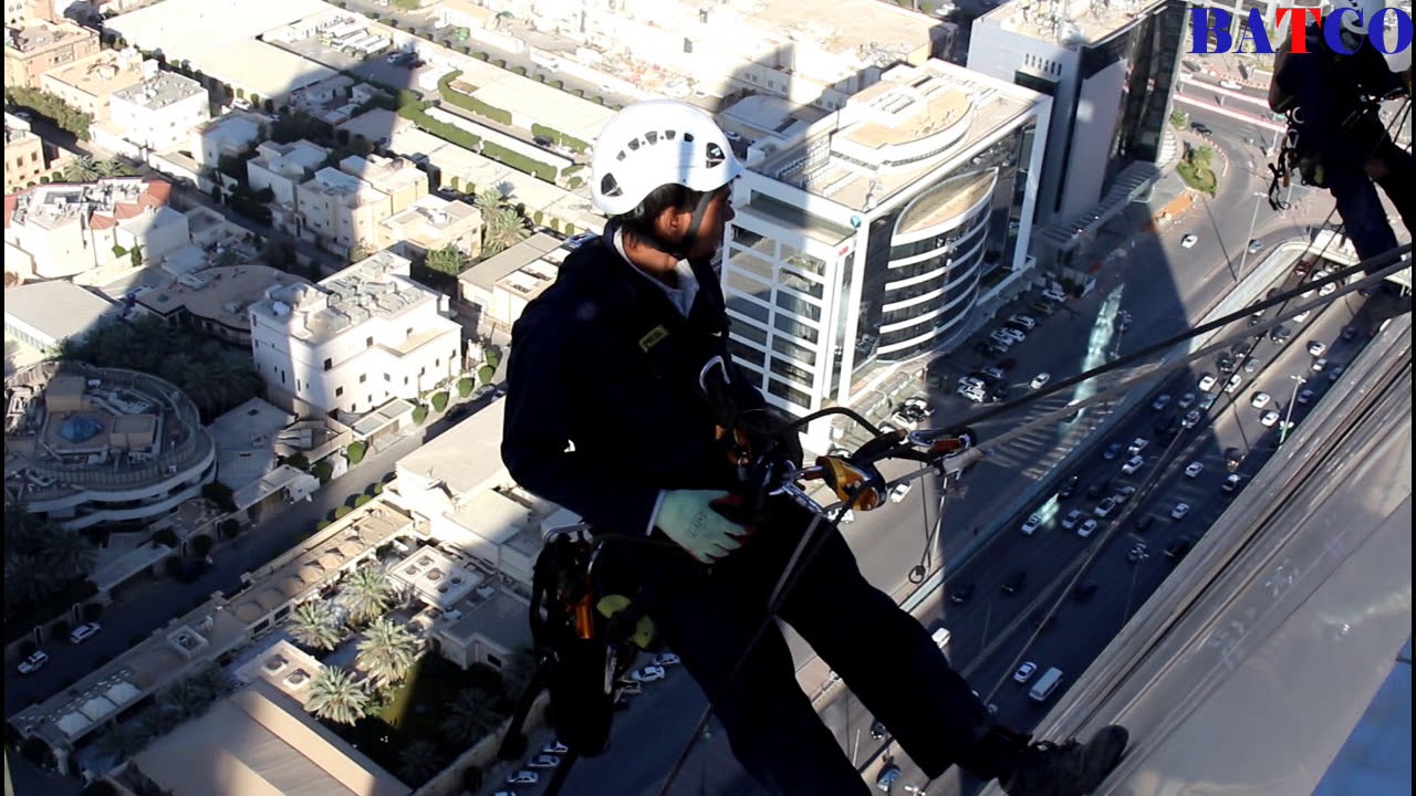Al Hamad Tower,Riyadh | Cleaning the External Facade | Rope Access ...