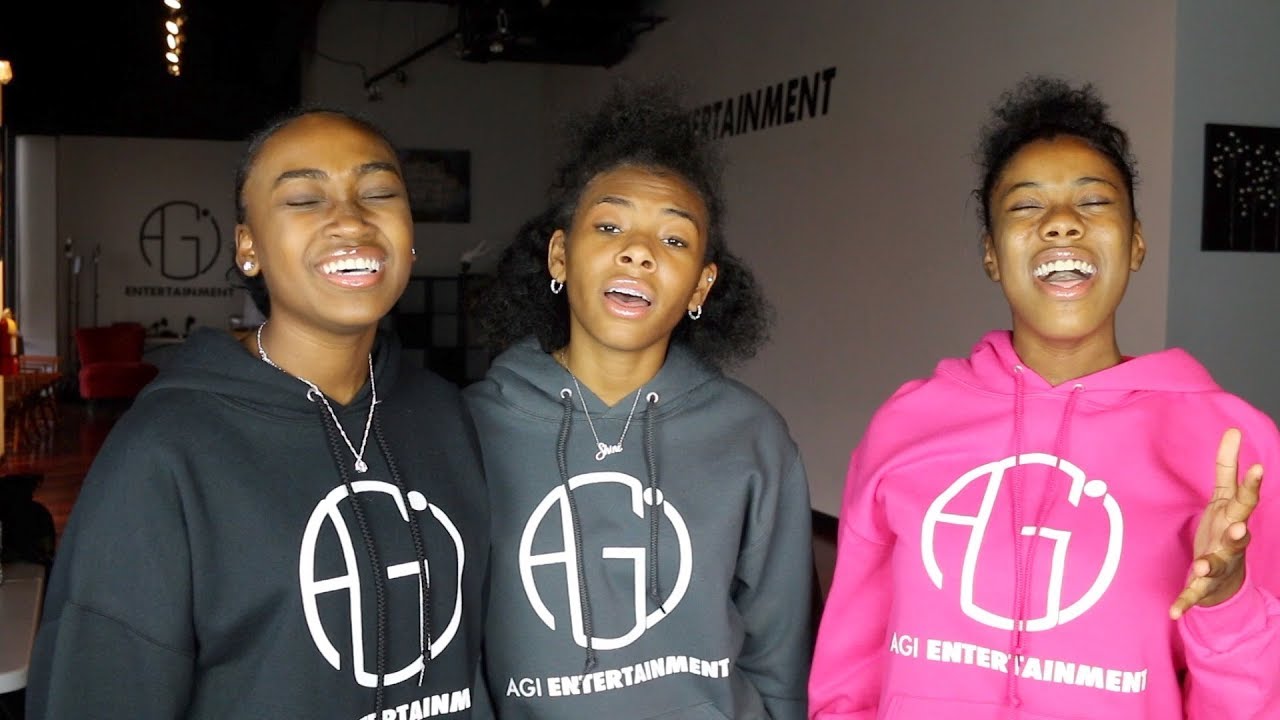 PINK HEART SINGING LIVE!!!! - YouTube