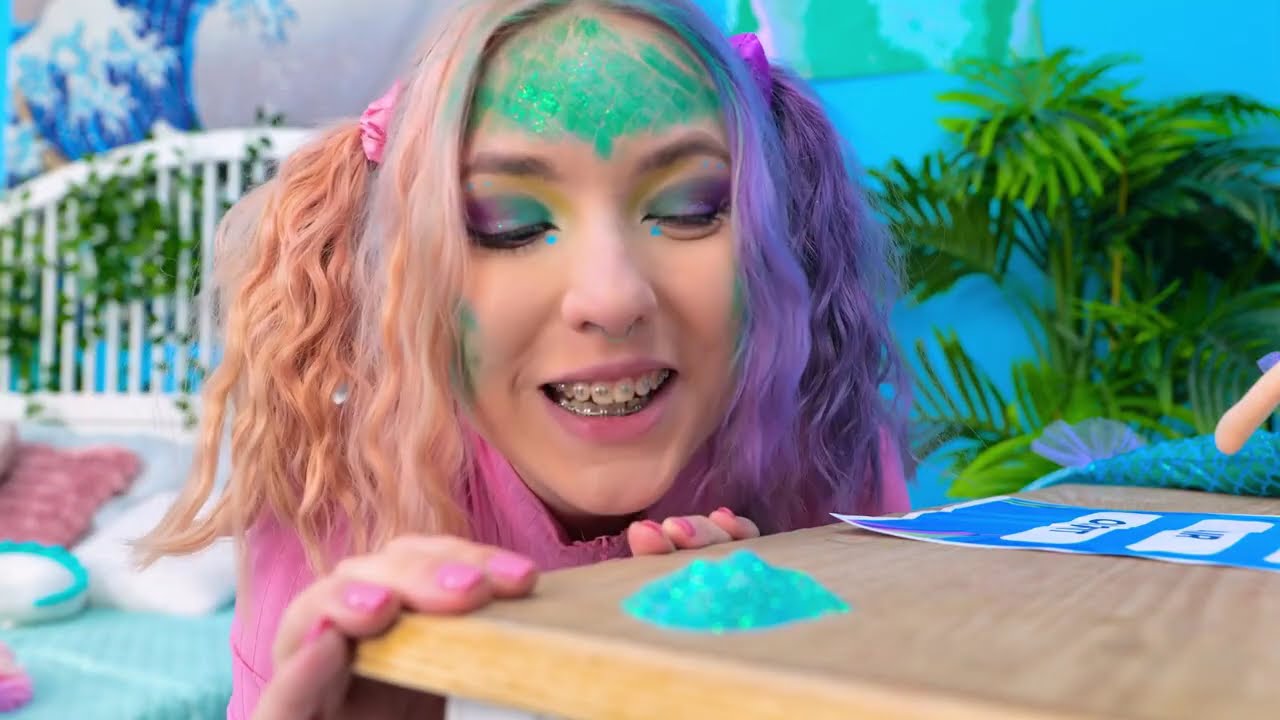 Broke Mermaid vs Rich Mermaid! Extreme Mermaid Makeover - YouTube