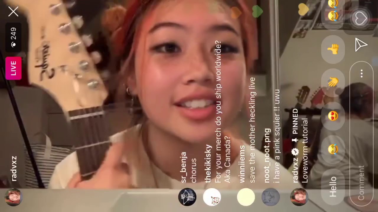 beabadoobee loveworm tutorial - YouTube