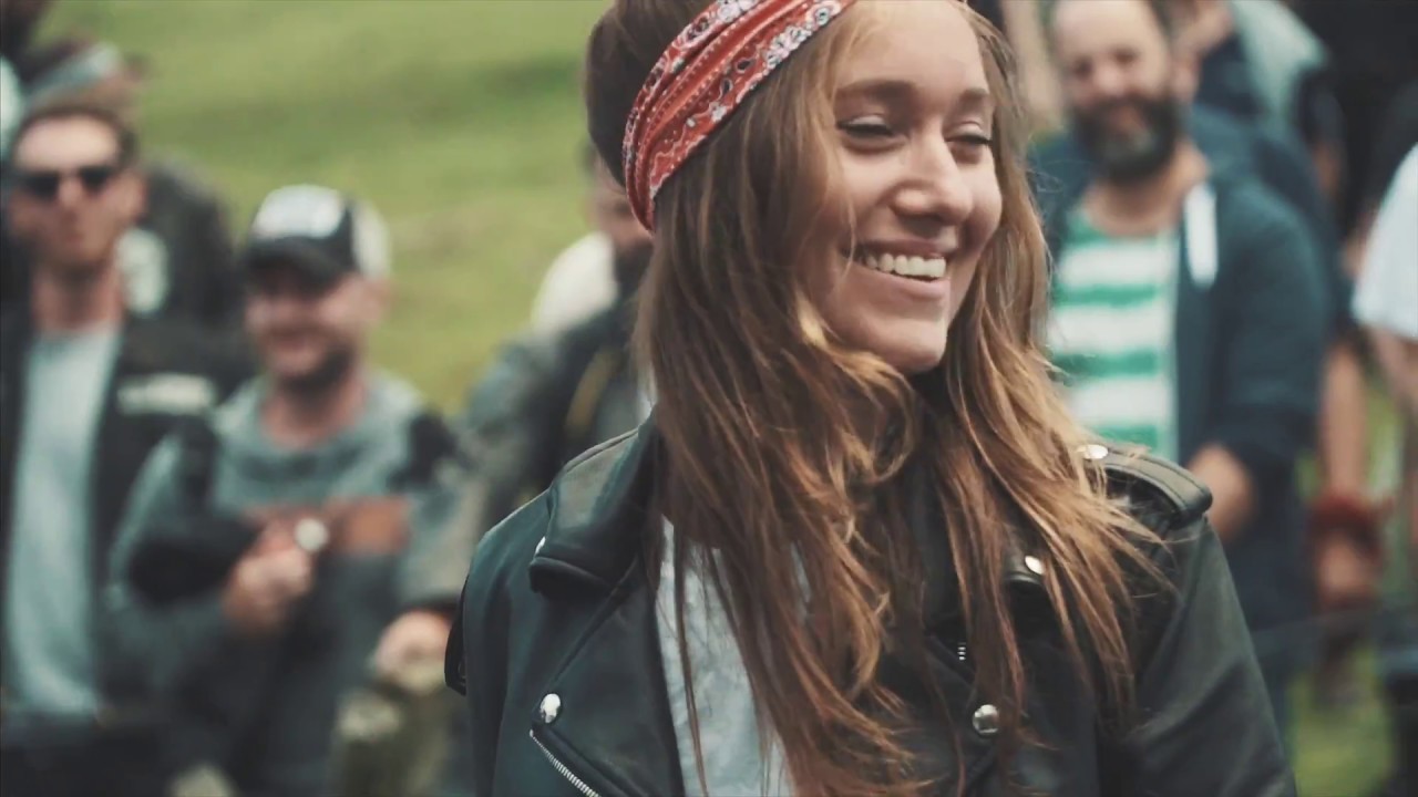 Racing the Miracle Mike Indian Scout at Punks Peak - YouTube