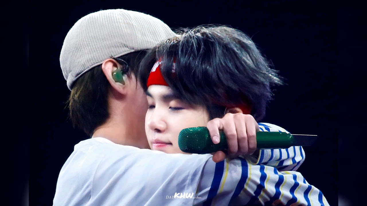 BTS Taegi Moment 5th Muster (Part.1) - BTS V is perfect for shy Suga ...