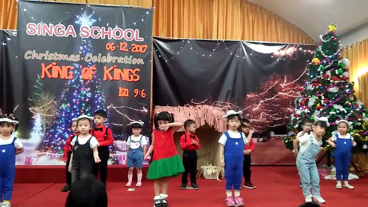 Singa Christmas dancing 2018(1) - YouTube