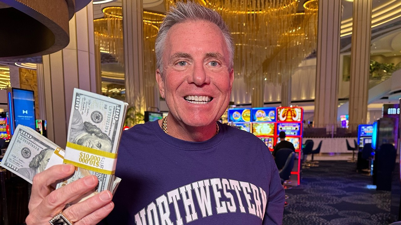 How To Play Our Favorite Slot Machine - YouTube