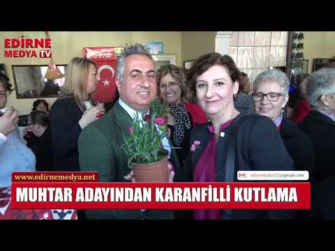 MUHTAR ADAYINDAN KARANFİLLİ KUTLAMA