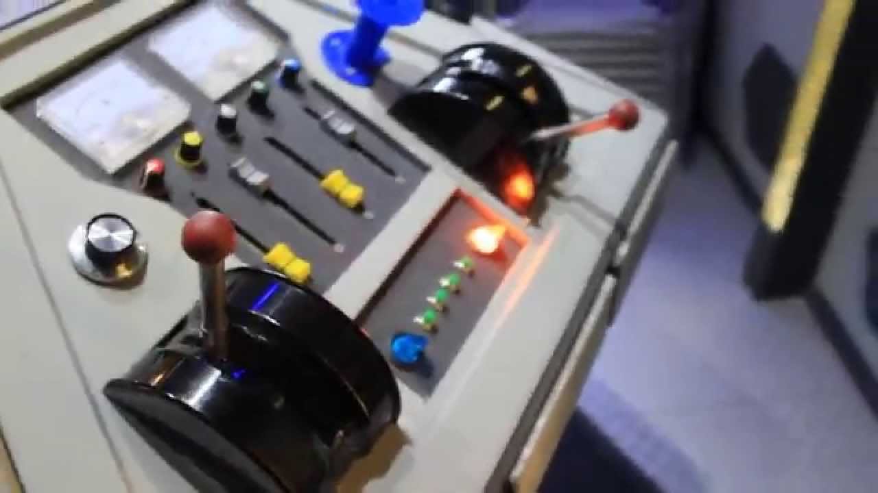 DW2012 Fan Made TARDIS Console room tour! - YouTube