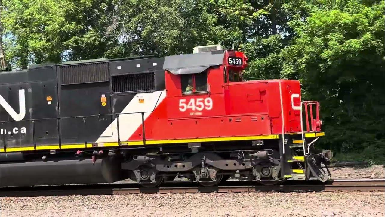 6/2/25 CN 5459 EB Lite Move 😮 - YouTube