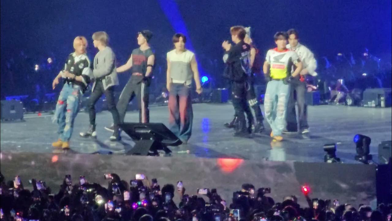 MUSIC BANK PARIS / STRAY KIDS / GOD'S MENU / 4K - YouTube