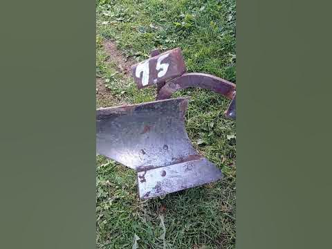 два плуга под сцепку МТЗ - YouTube
