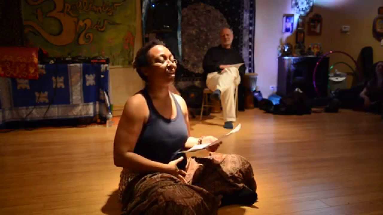 Anitra Griffin live at Chi! Ka! Go! - YouTube