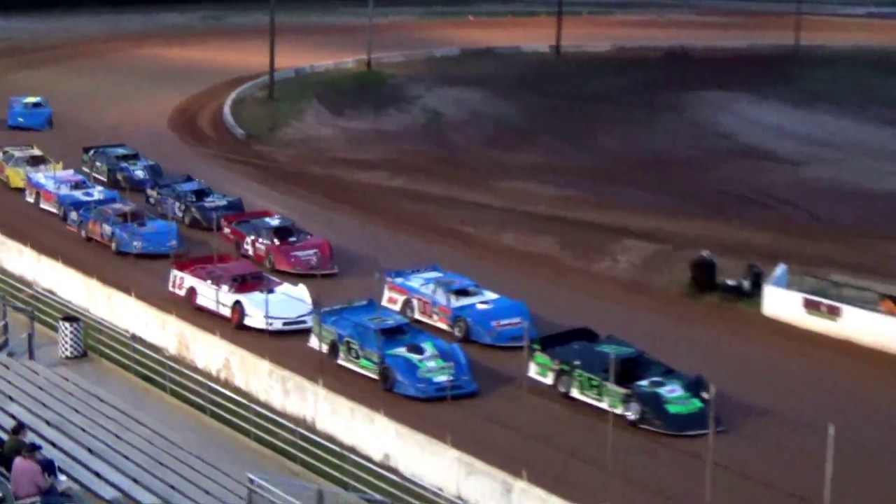 Late Model Feature Rain out Race - Close finish - YouTube