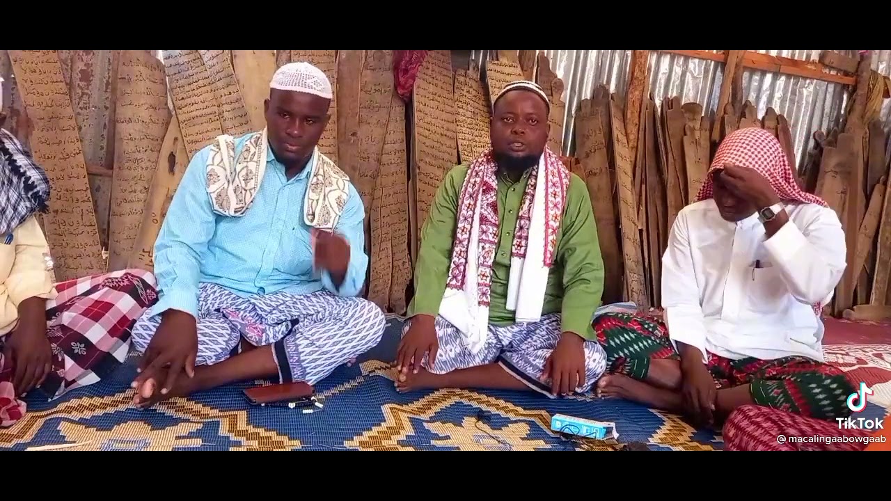 how somalis memorize the Quran at young age - YouTube