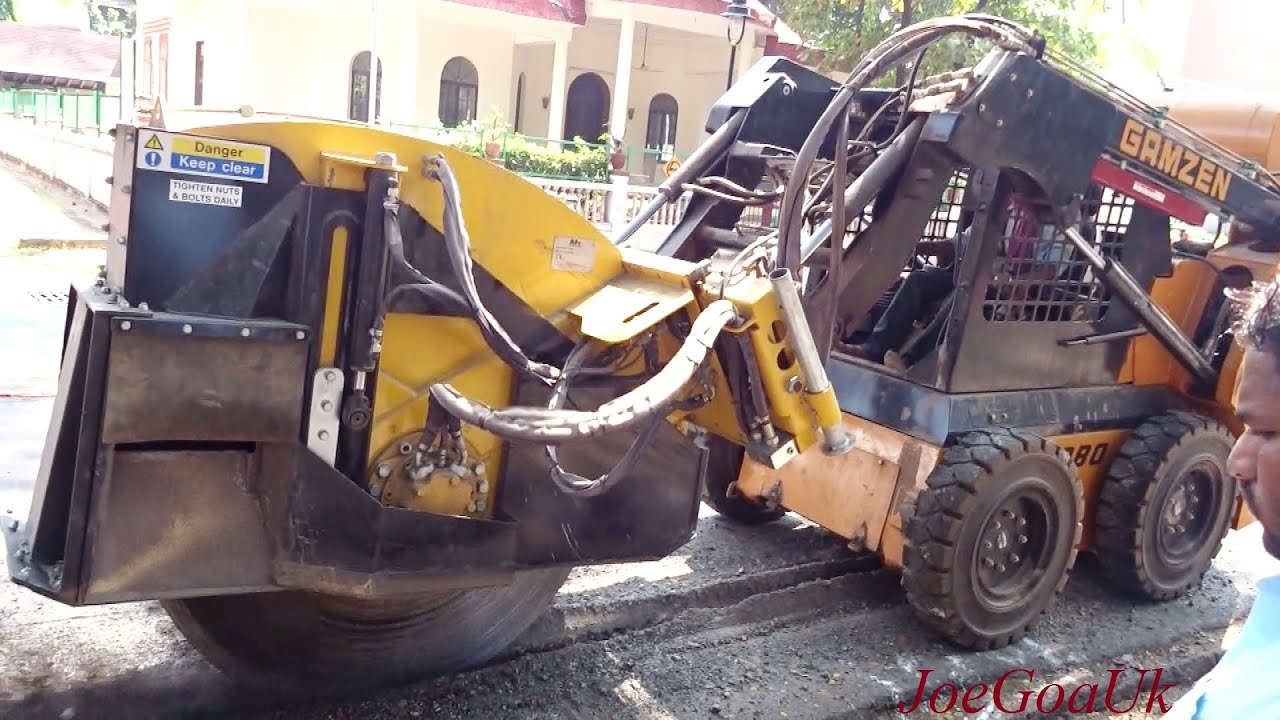 Road cutting for 4G cable laying - YouTube
