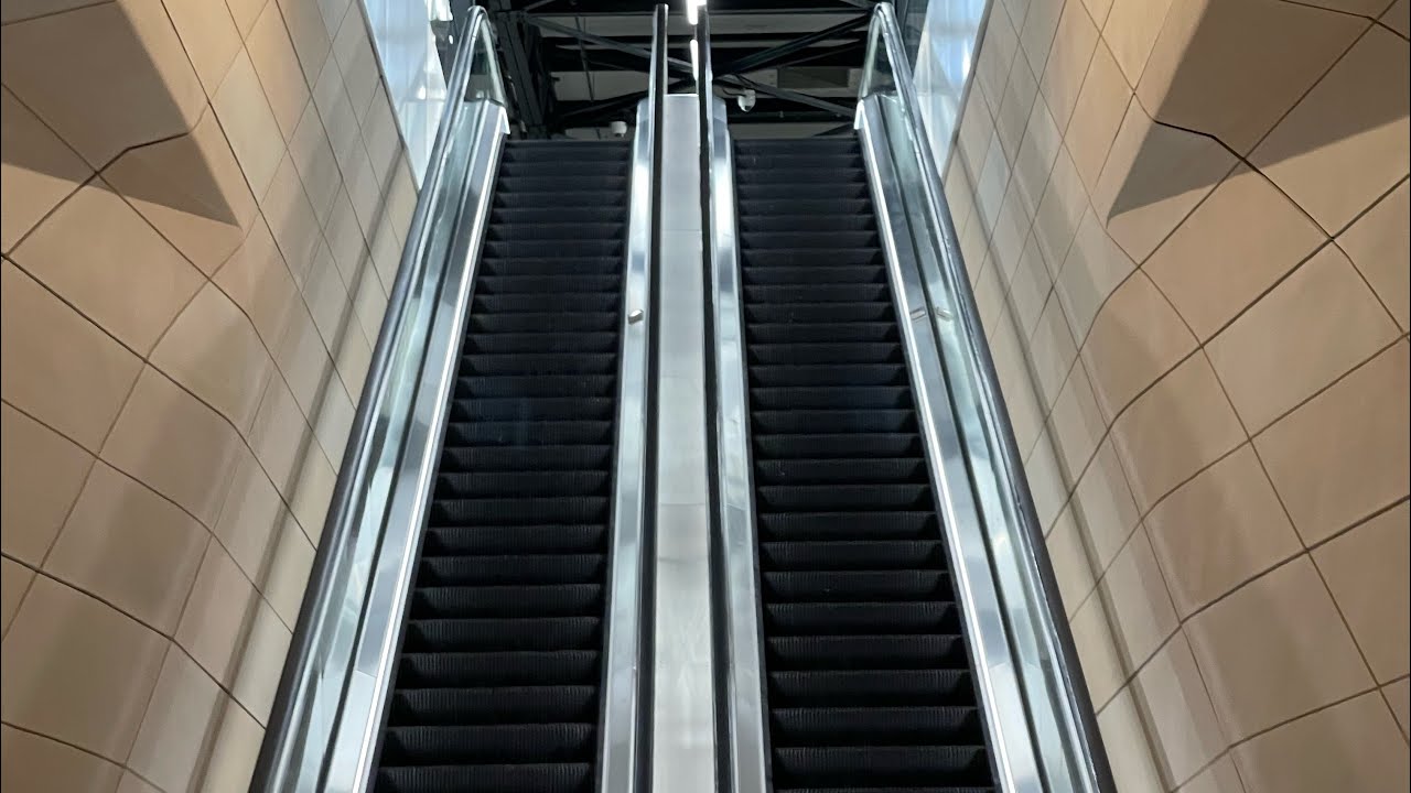 CENTRAL METRO PLATFORM 26 & 27 REVEALED??? - YouTube