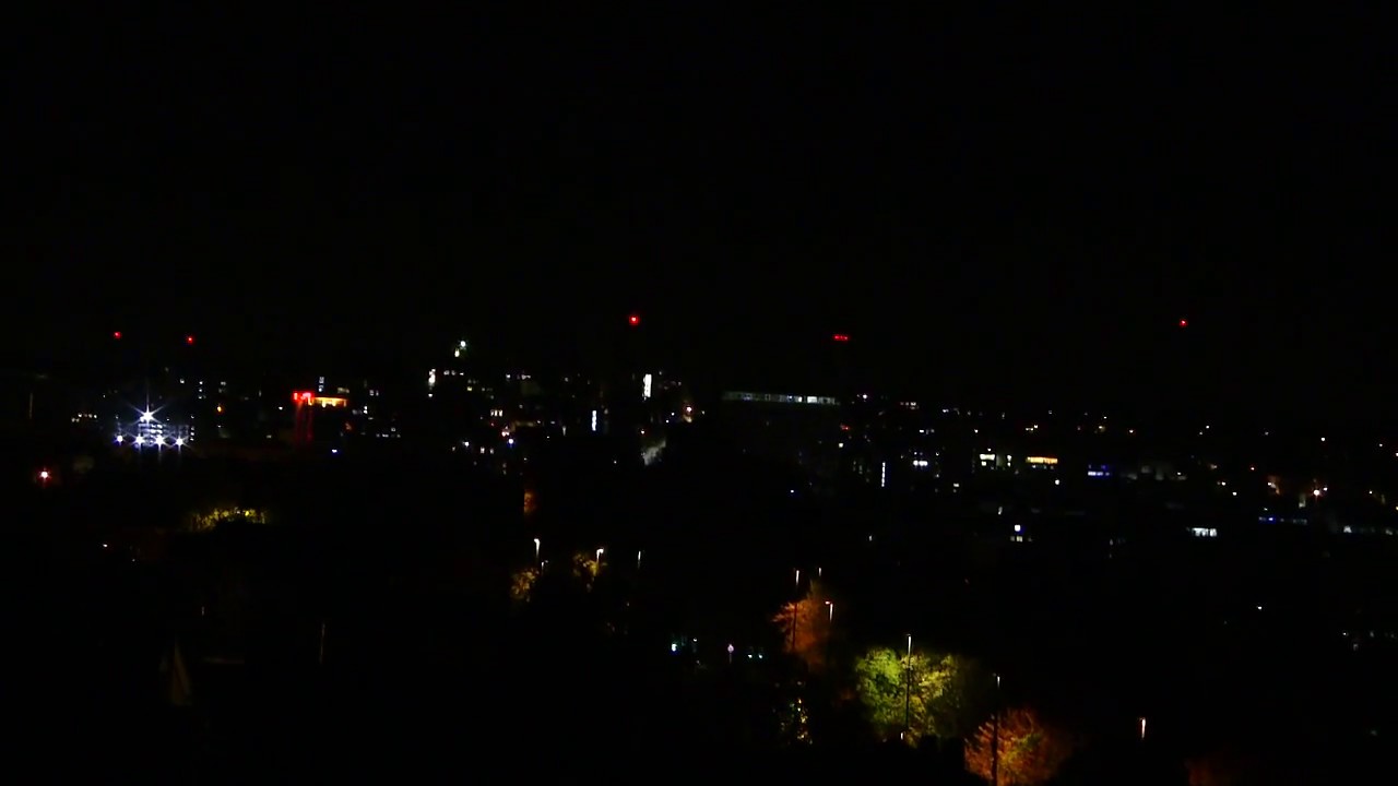 City Lights in the distance - strangely mesmerising - YouTube