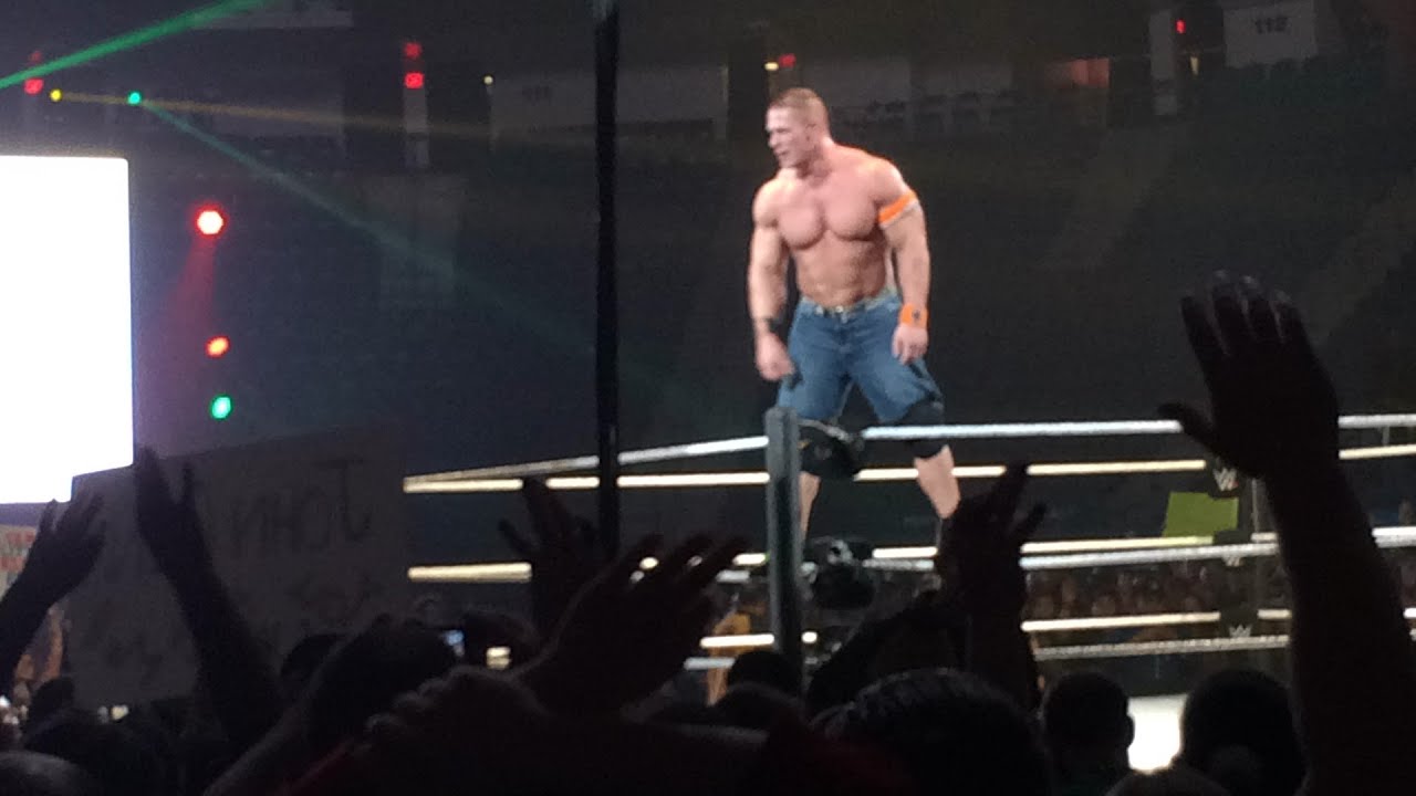 My WWE live experience on 12/27/15! (Floor seats). - YouTube