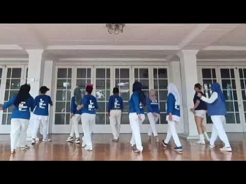 OUR SONG - Line Dance // Beginner // Choreo Handy Gunawan // Demo TMS - YouTube