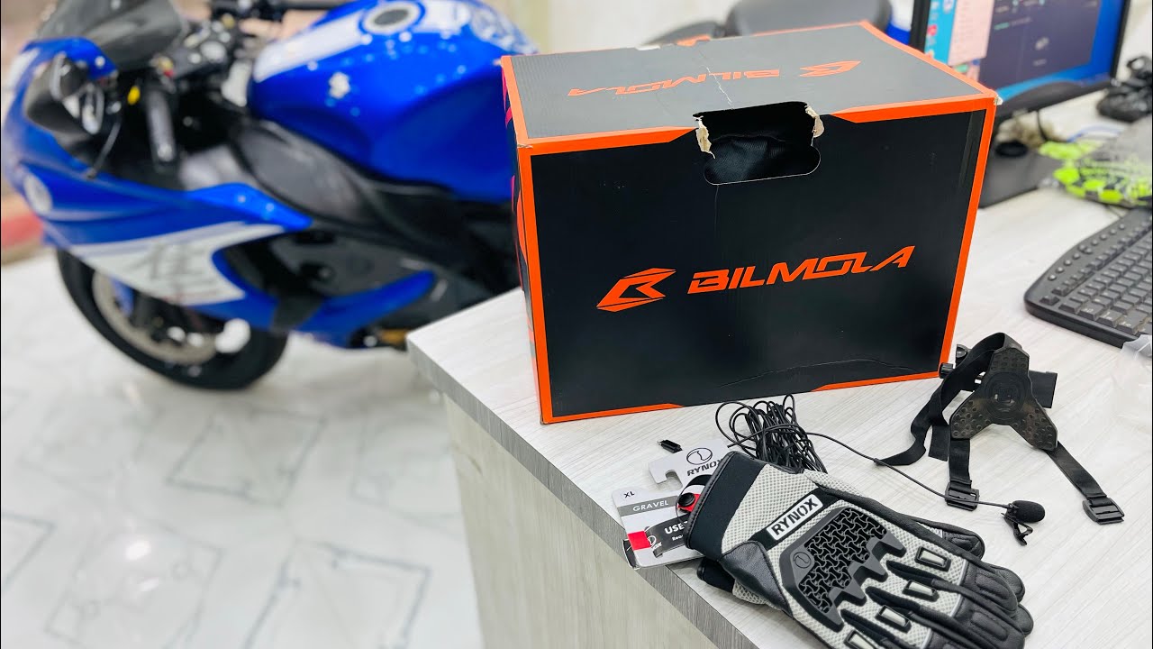 Unboxing my new Bilmola helmet. - YouTube