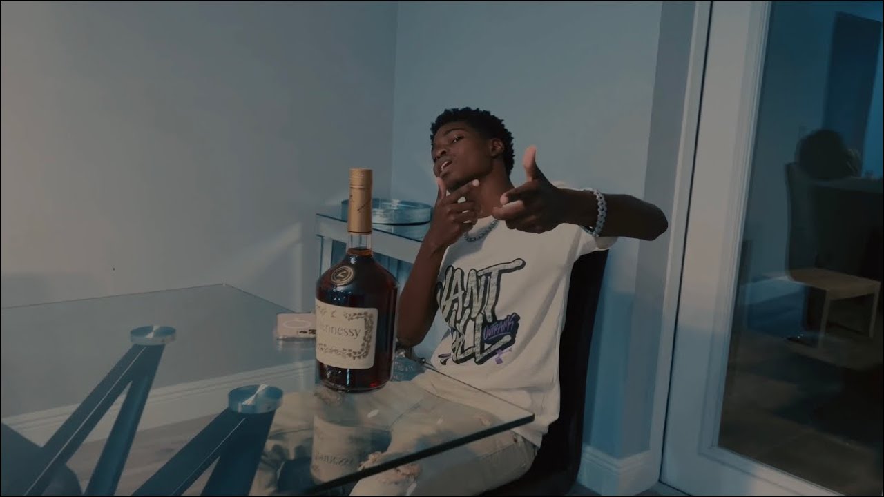 Baby Esko - Run It Up (Official Music Video) - YouTube