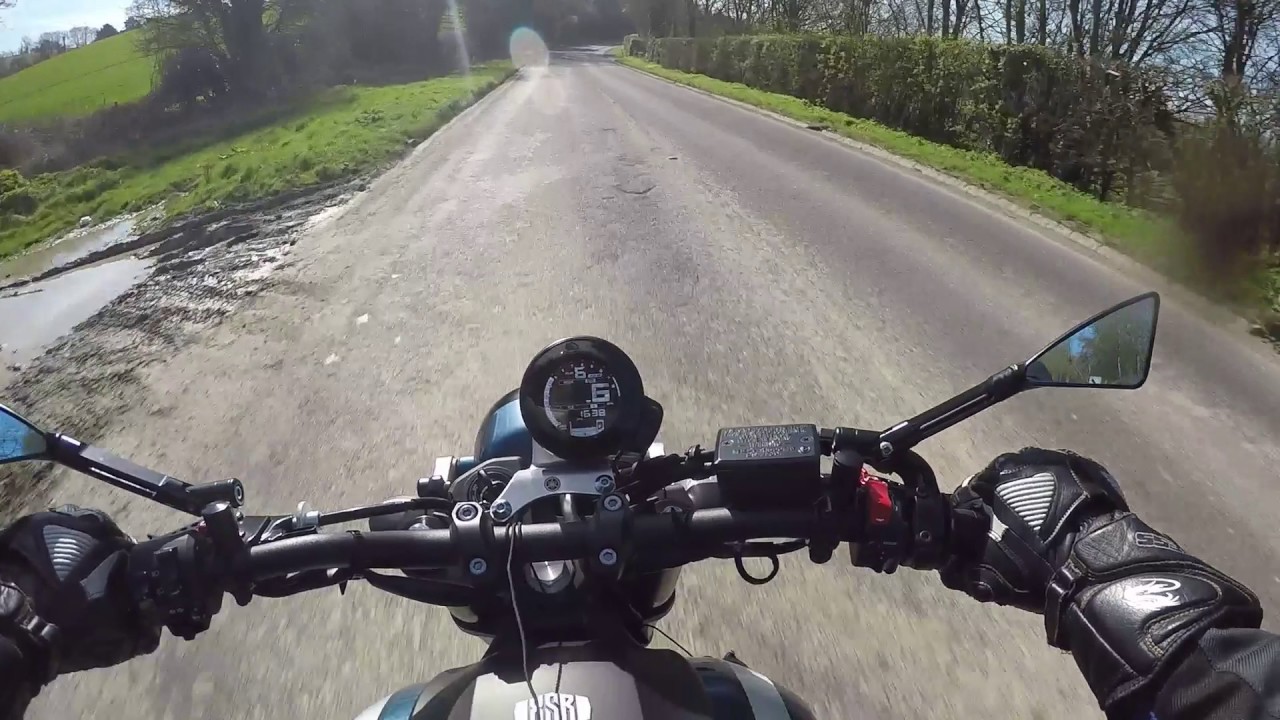 Midhurst to Chichester A286. Yamaha XSR900. Akrapovic - YouTube