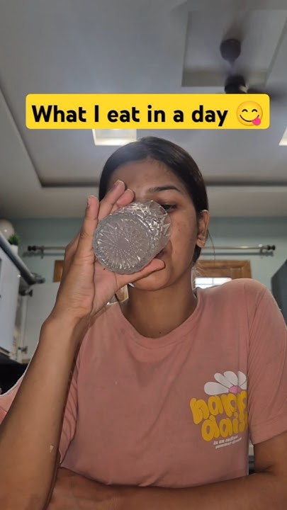 what I eat in a day 🤤🤩 #youtubefeed #kajaljoshi #minivlog #phadivibes #vlogger #viralfeed ...