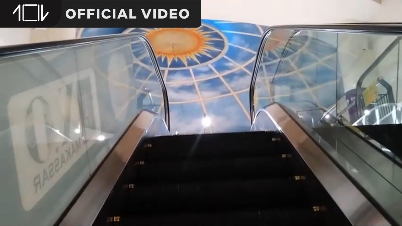 SJEC Traction Escalator - Mall Panakkukang (Main Wing) - YouTube