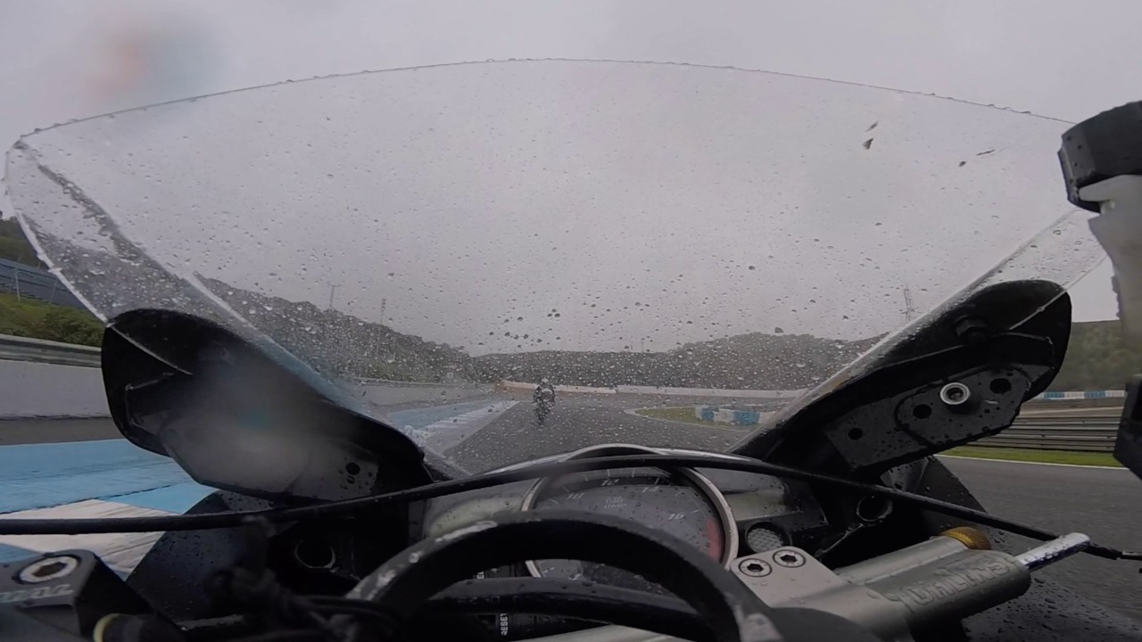 Jerez, rain chase, Yamaha R6, Pacedayz 6Mar17 - YouTube