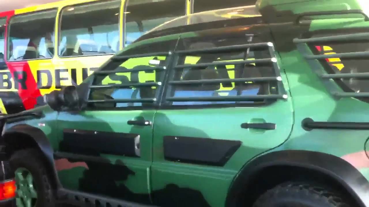 Jurassic Park: The Lost World Mercedes ML - YouTube