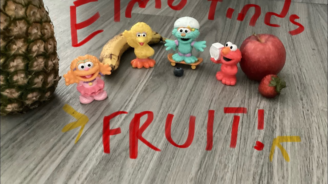 Elmo Finds Fruit! - YouTube