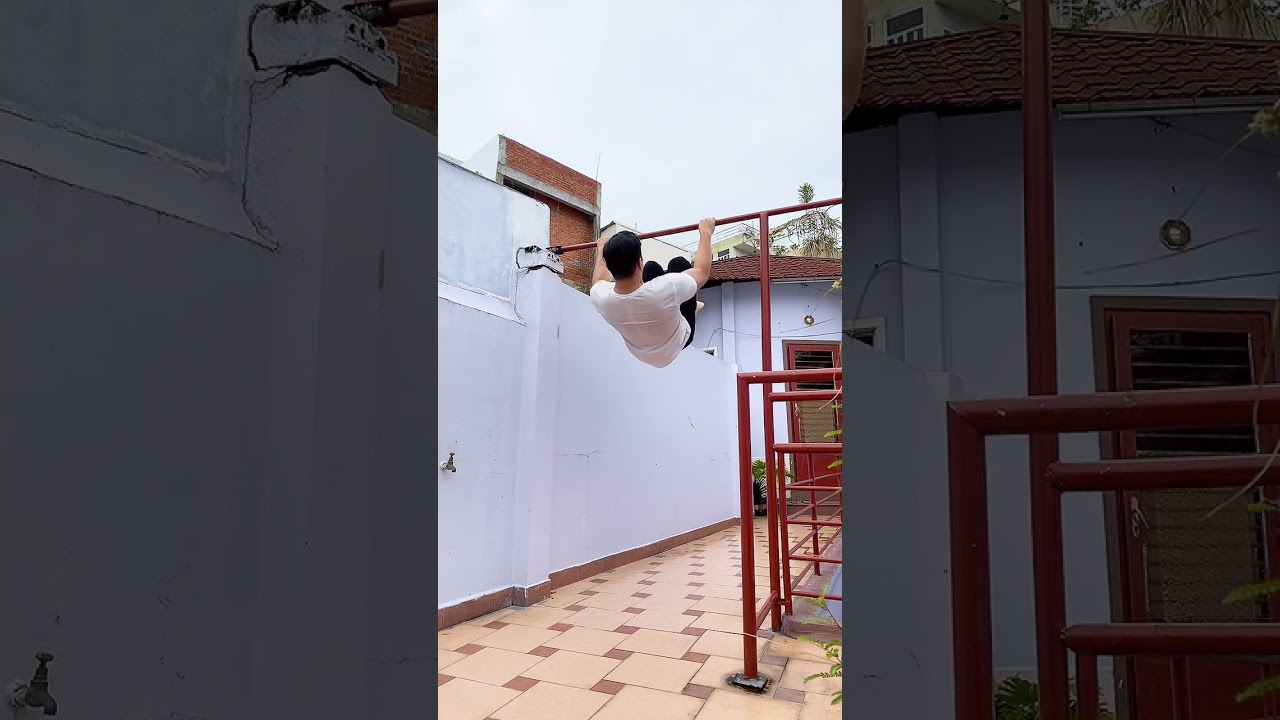Advanced tuck front lever pull ups - Lê Phạm Thế Vũ - YouTube