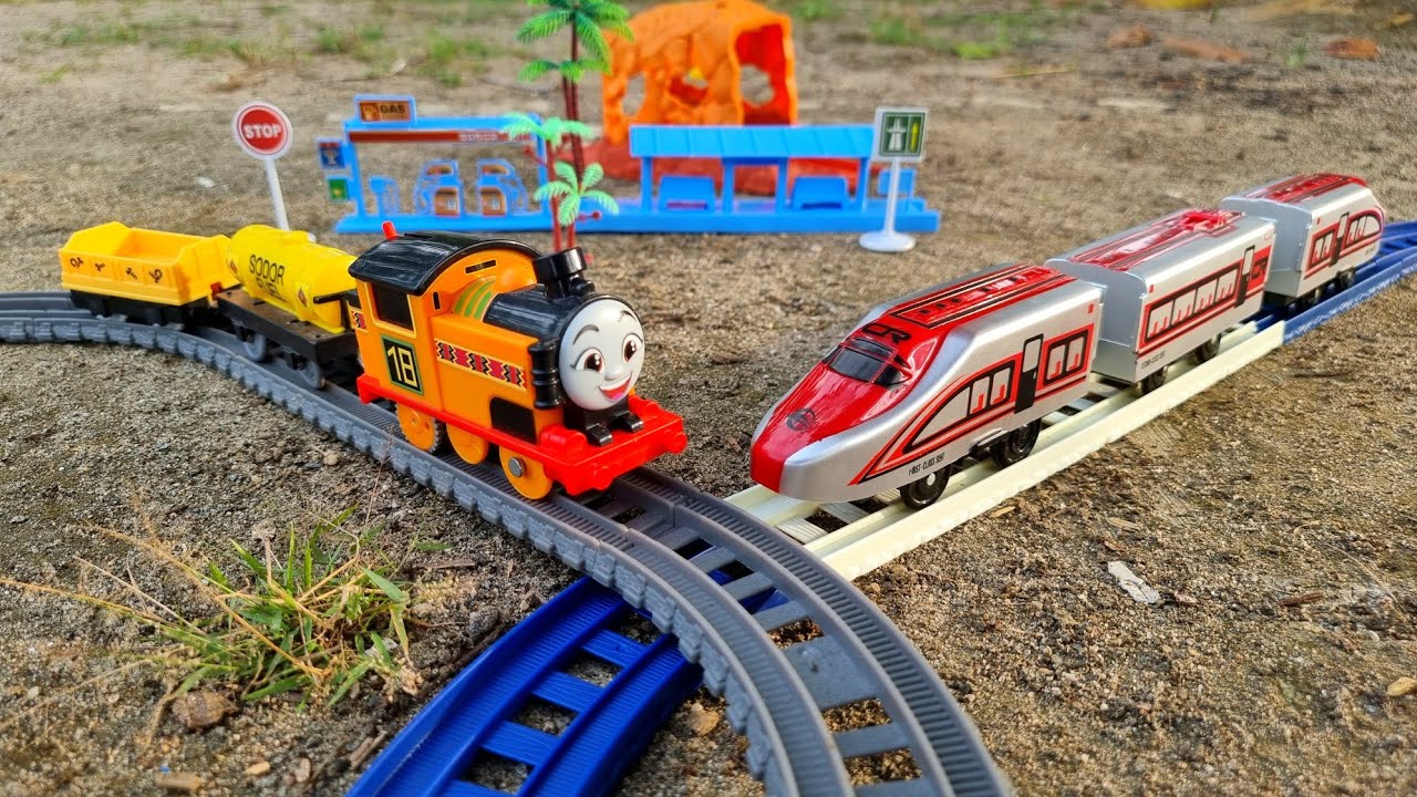 Mencari dan Merakit Mainan Kereta Api Thomas & Friends, Nia Series ...