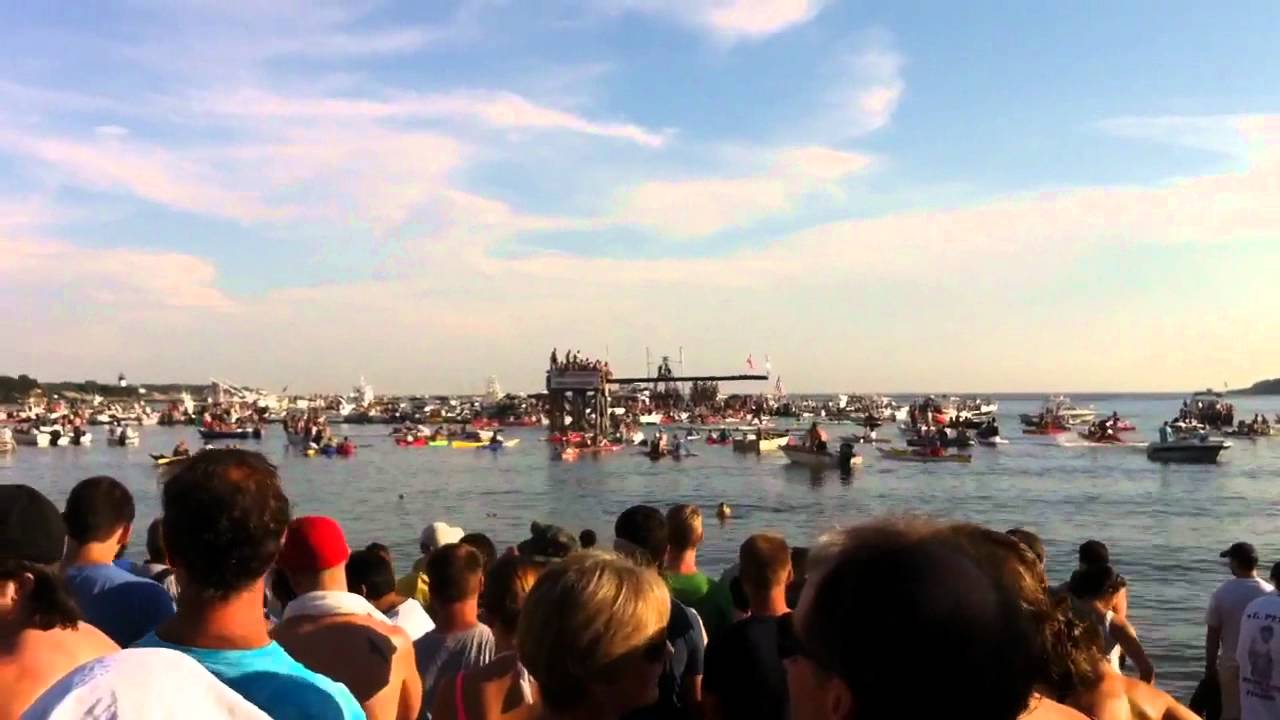 7/01/12 Greasy Pole Fiesta - YouTube
