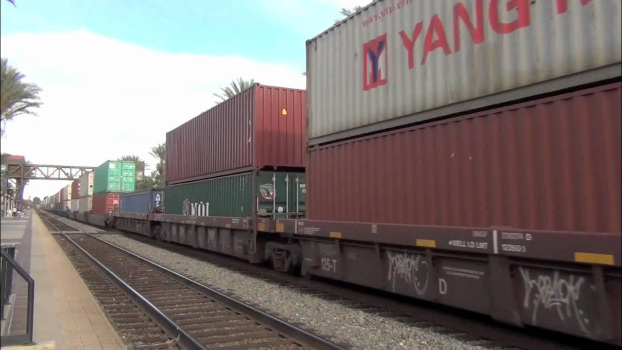 BNSF 7578 West Crusies through Fullerton With A Doublestack Train! - YouTube