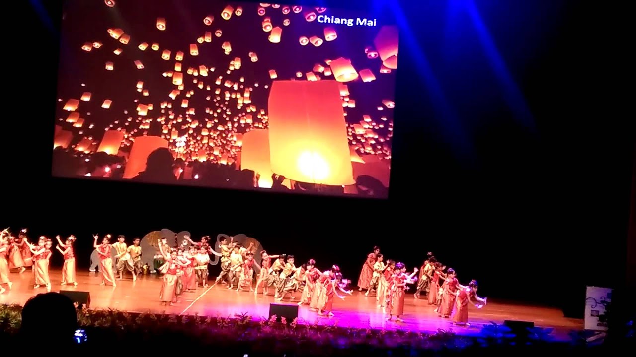 Yu xuan pcf graduation 2014 thailand - YouTube