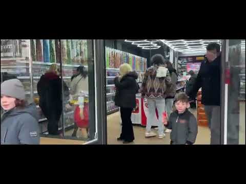 Hamburg promo Quick shop Süsswaren und Getränke.