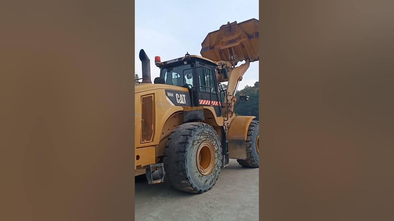 CATERPILLAR 966H Wheel Loader - YouTube