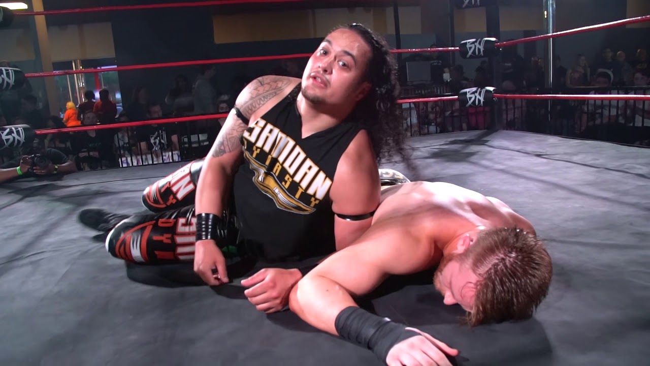 Lance Anoi vs Sean Legacy - YouTube