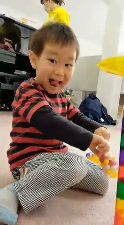 逃げろ逃げろ~!気付いたら恥ずかしくなっちゃった!shorts Youtube