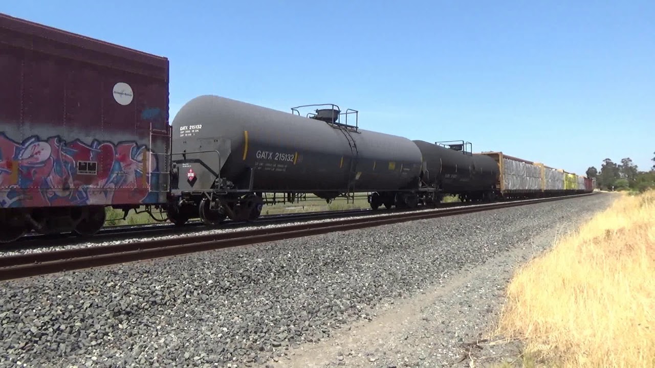 UP 4389 MRVWS 20jul18 - YouTube