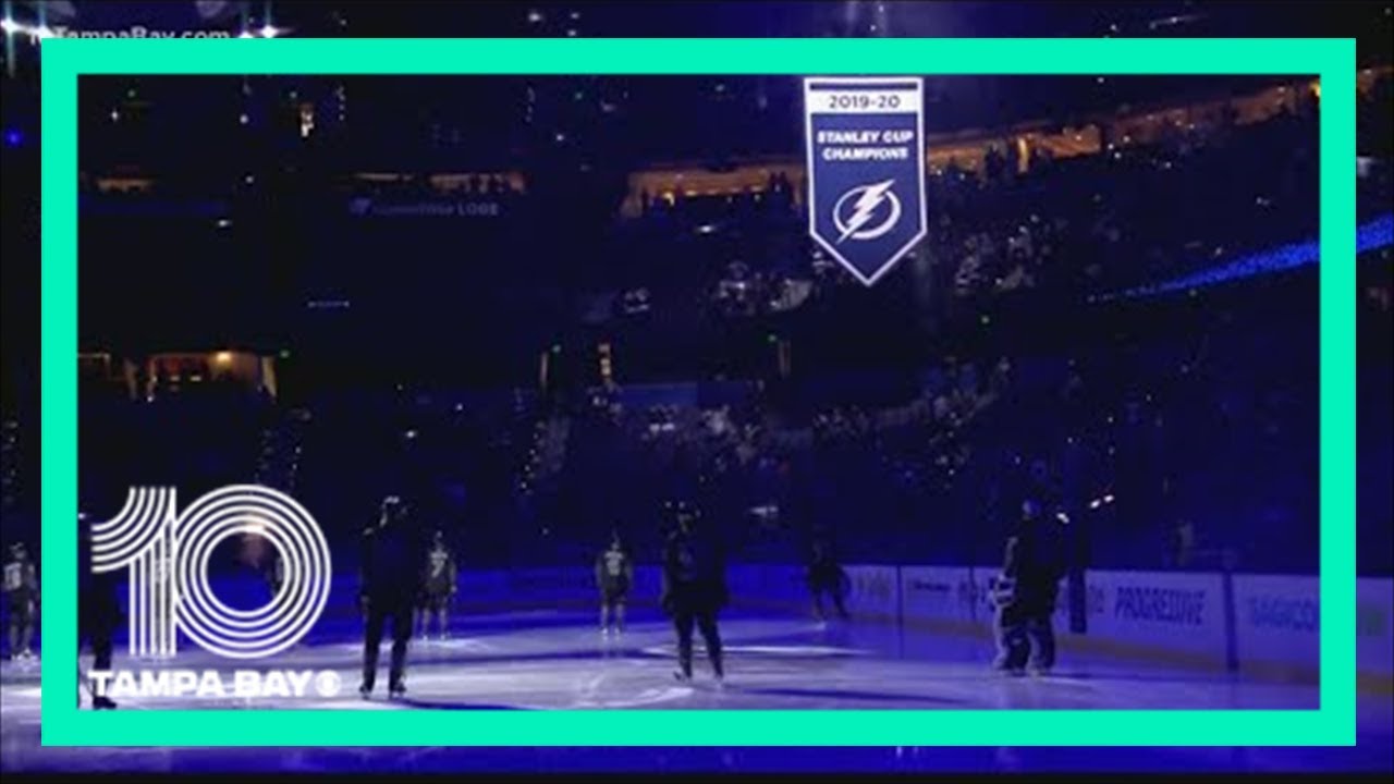 Lightning raise championship banner, beat Predators 6-3 - YouTube