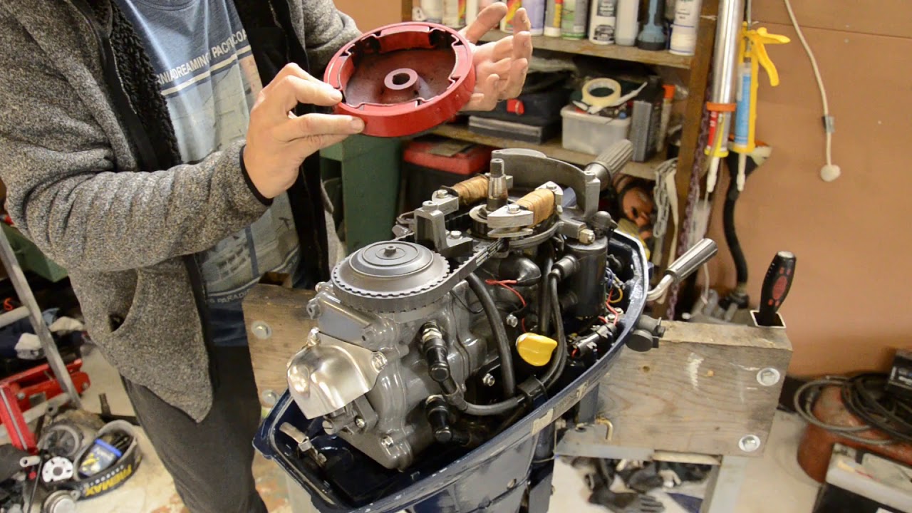 Nelitahti perämoottorin huolto osa 1 (Honda Bf100) - YouTube