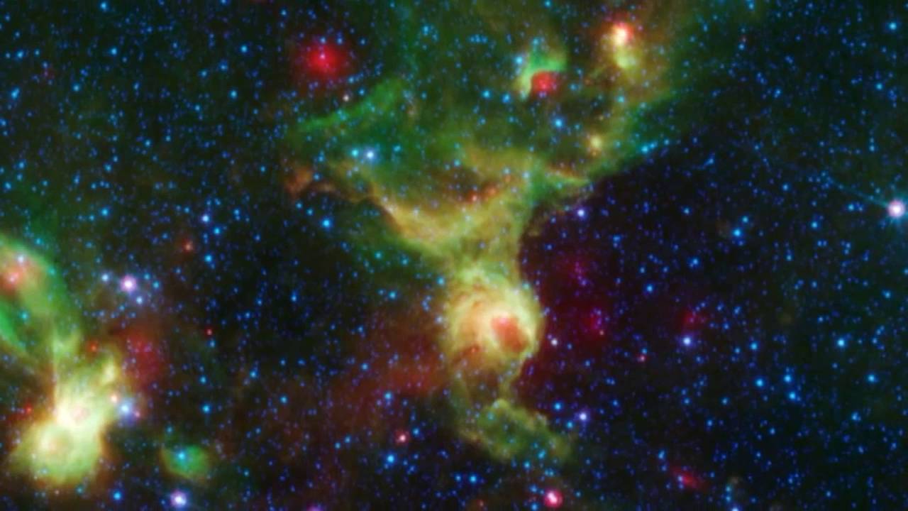 Space Telescope's 'Star Trek' Reveals 'Enterprise'-Shaped Nebulae ...